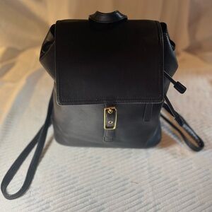 Coach | Bags | Vintage Coach Navy Leather Backpack With Brass Hardware ...